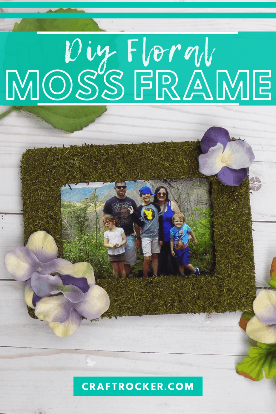 DIY Moss Frame with Flowers - Craft Rocker